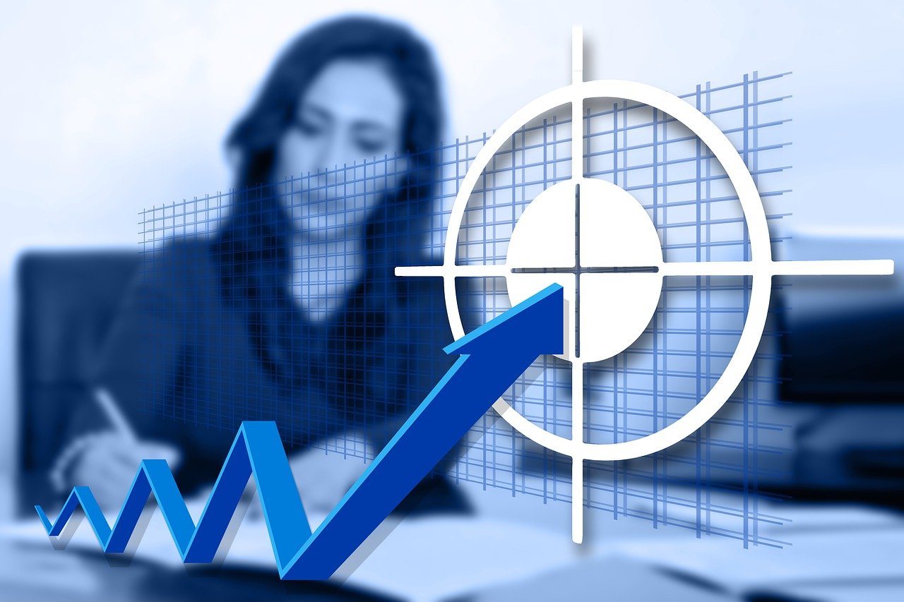 6 Amazing Duties And Responsibilities Of A Restaurant Manager ...